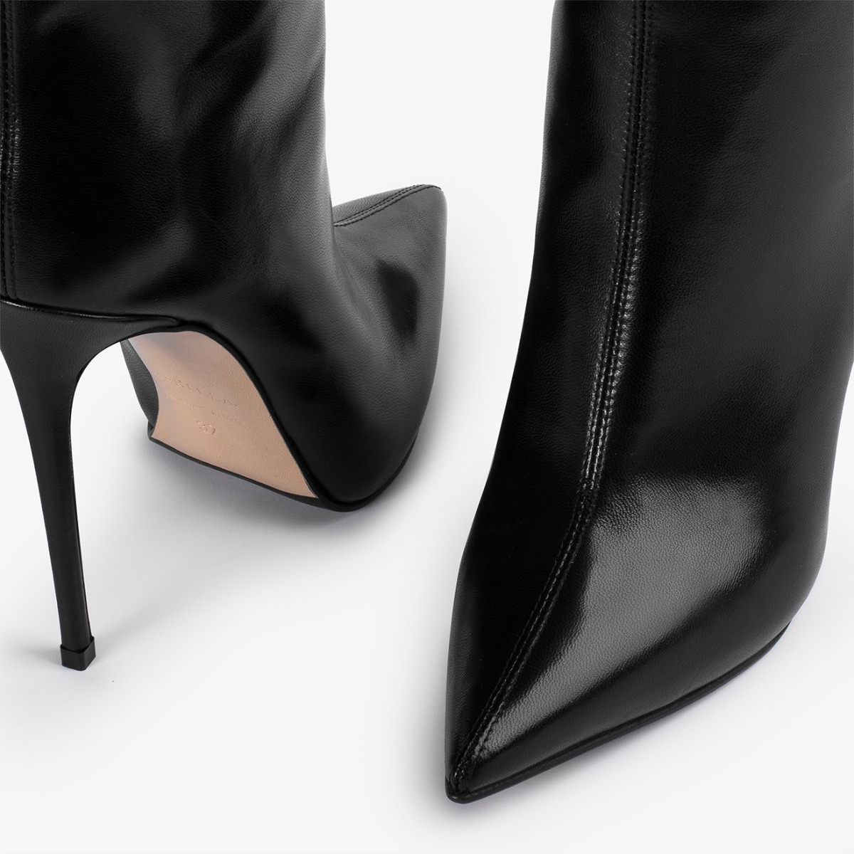 Black nappa leather oversized over-the-knee boot - Le Silla